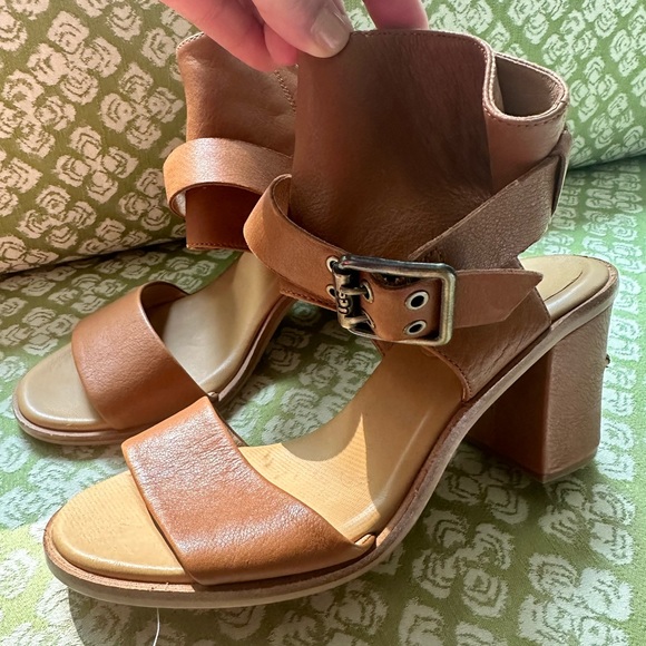 UGG | Shoes | Ugg Block Leather Heels | Poshmark